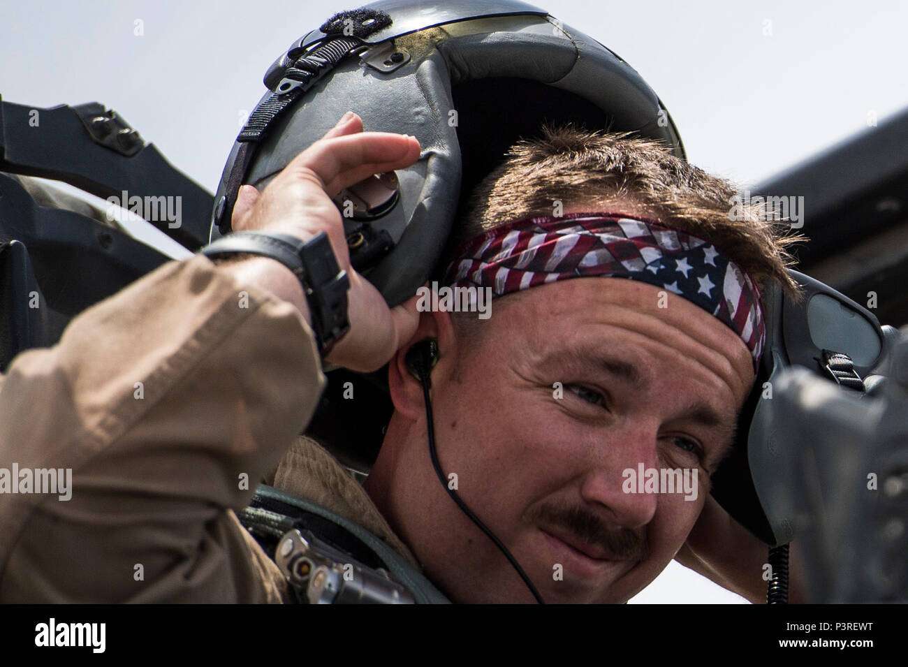 F 15 strike eagle pilot hi-res stock photography and images - Alamy