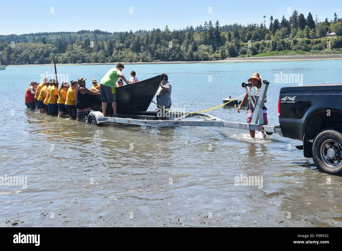 Tribal canoe journey northwest hi-res stock photography and images - Alamy