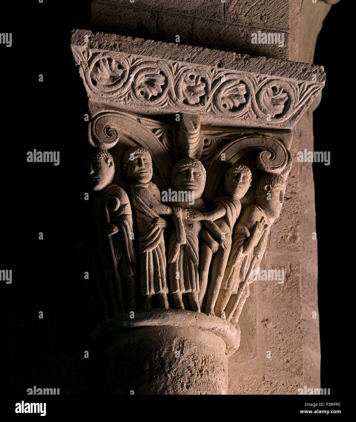 CAPITEL HISTORIADO - SIGLO XI - ROMANICO ESPAÑOL. Location: IGLESIA DE ...