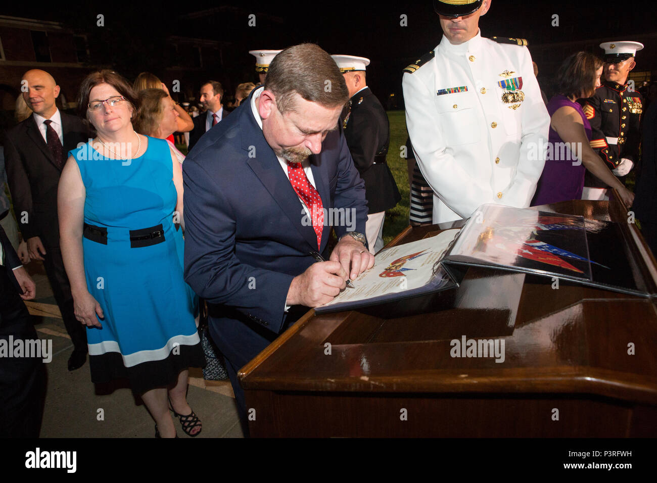 Mr robert l simmons ii hi-res stock photography and images - Alamy