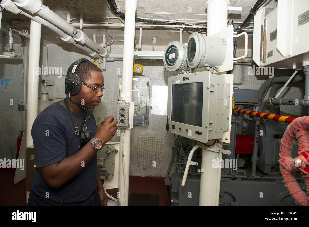 160727-N-QN175-027 ARABIAN GULF (July 27, 2016) - Seaman Kaseem Jackson ...