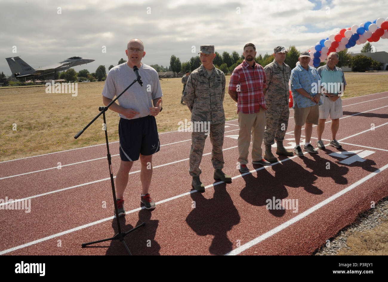 Oregon Air National Guard Col. Paul Fitzgerald, 142nd Fighter Wing ...