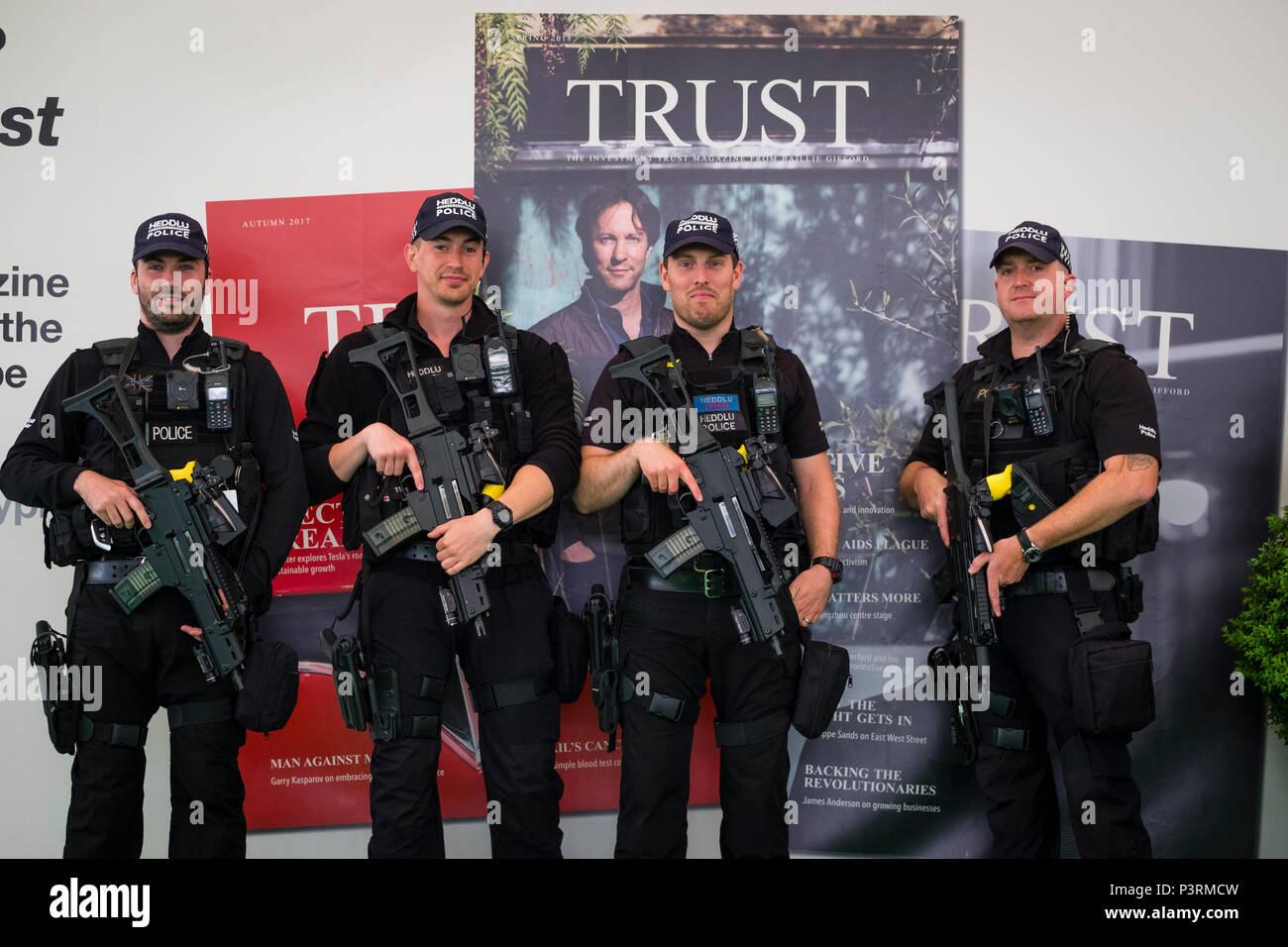 Uk police patrol 2018 hi-res stock photography and images - Alamy