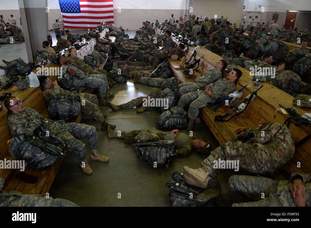 82nd airborne division rest at fort bragg hi-res stock photography and ...