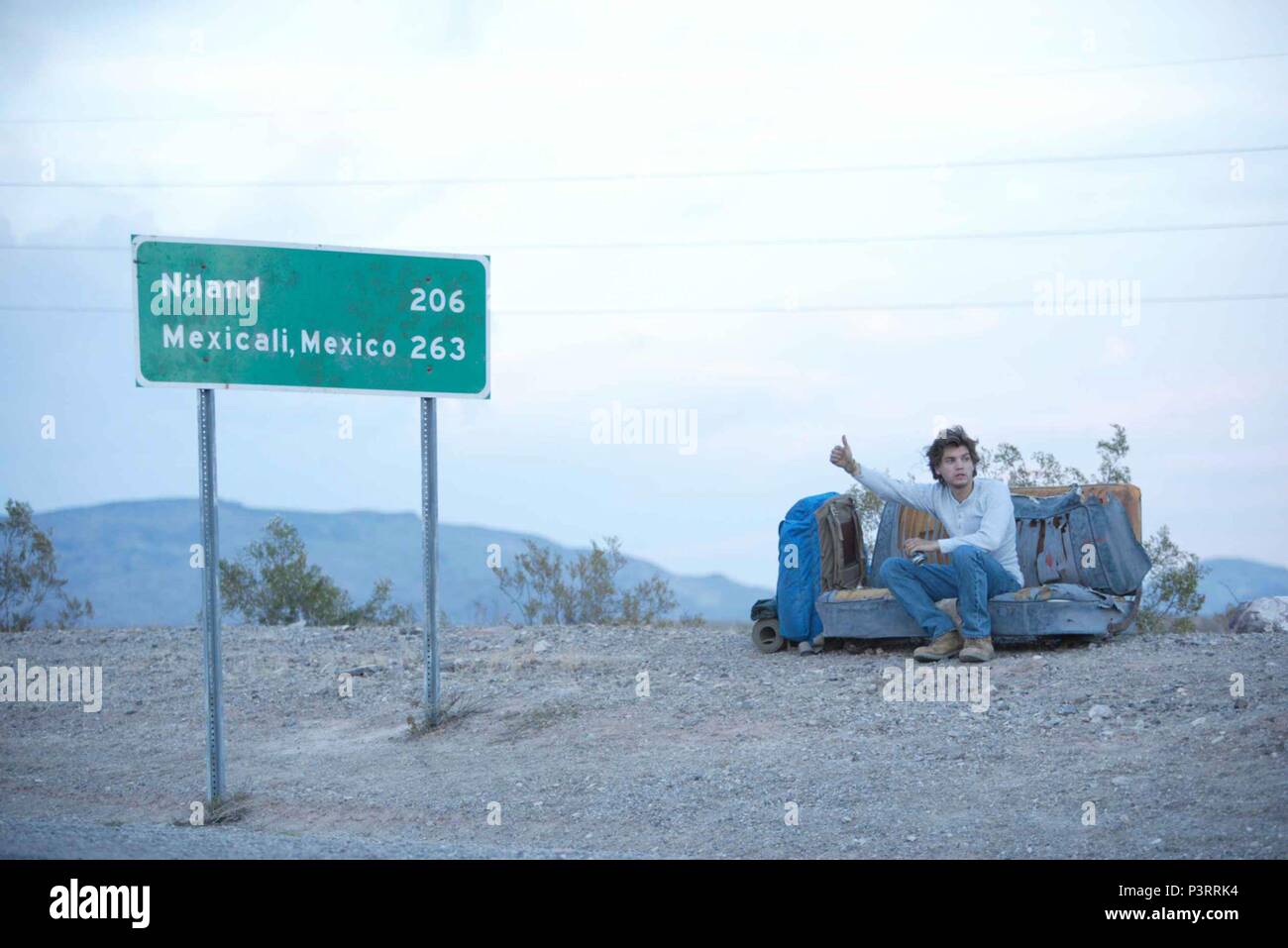 Emile hirsch into the wild hi-res stock photography and images - Alamy