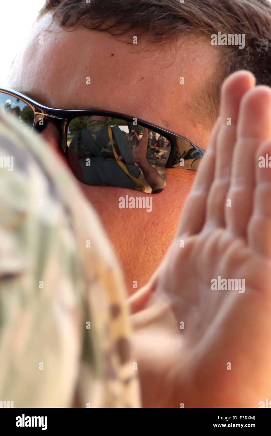 A U.S. Army Special Operations Command static line jumpmaster course ...