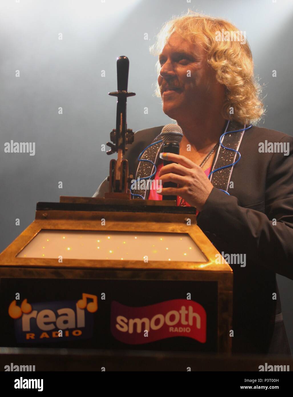 BLACKPOOL,UK KEITH LEMON SWITCHES ON BLACKPOOL ILLUMINATIONS CREDIT IAN ...