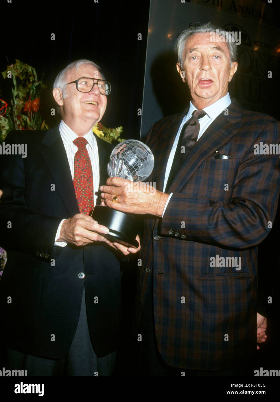 LOS ANGELES, CA - NOVEMBER 13: (L-R) Director Robert Wise and actor ...