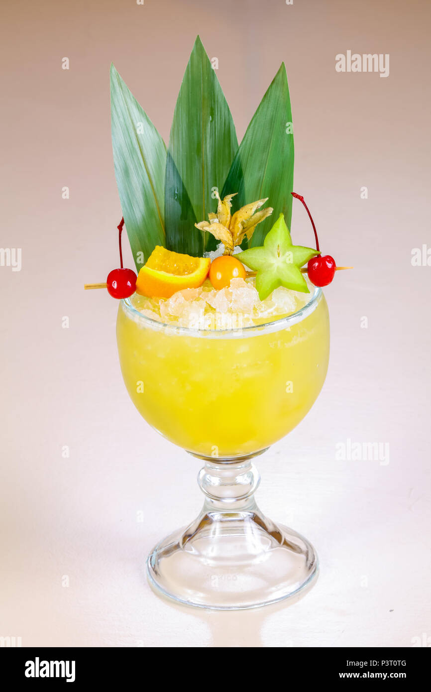Hawaii cocktail bar drink Stock Photo - Alamy