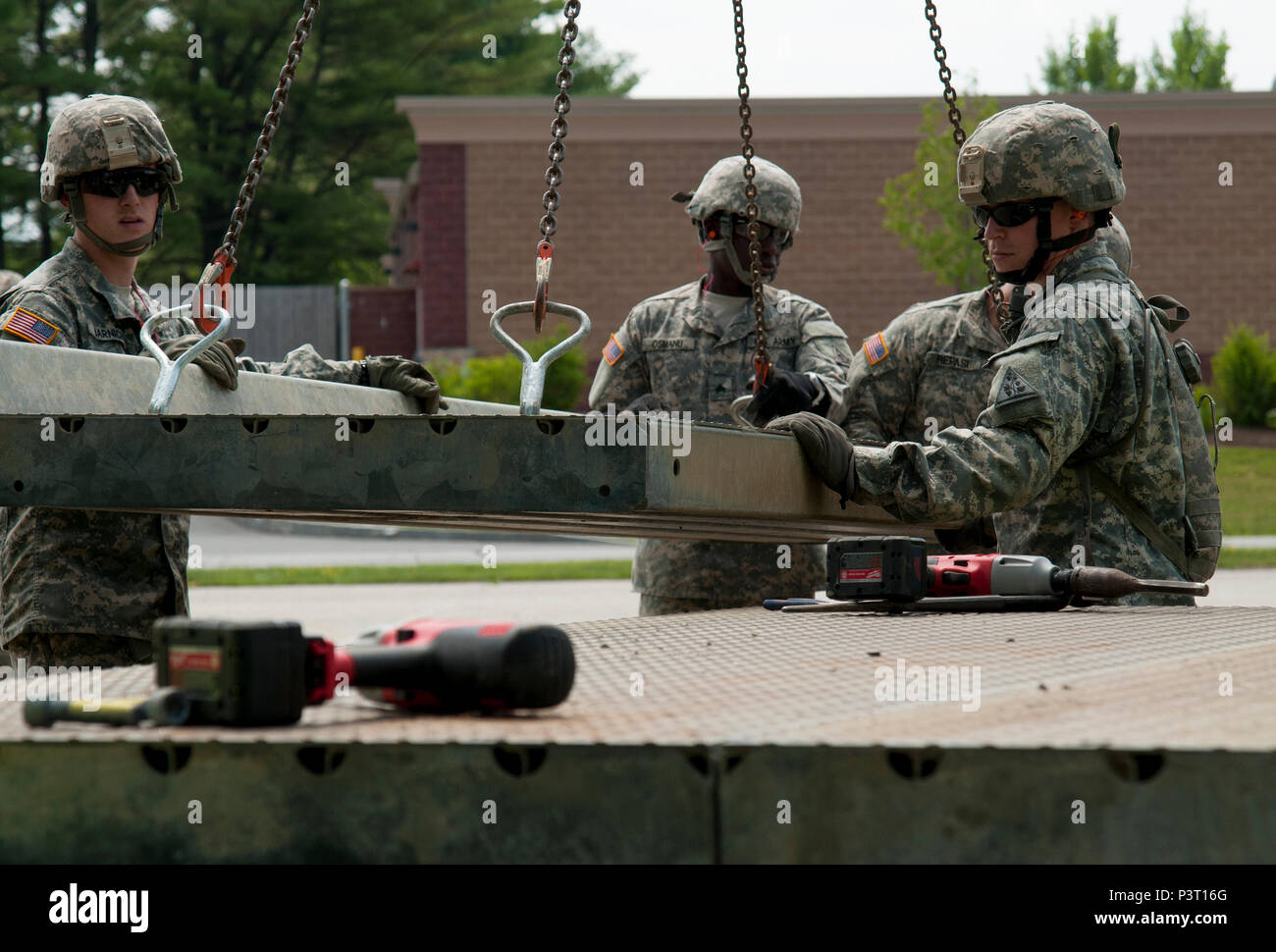 U.S. Soldiers with the 250th Multi-Role Bridge Company, Connecticut ...