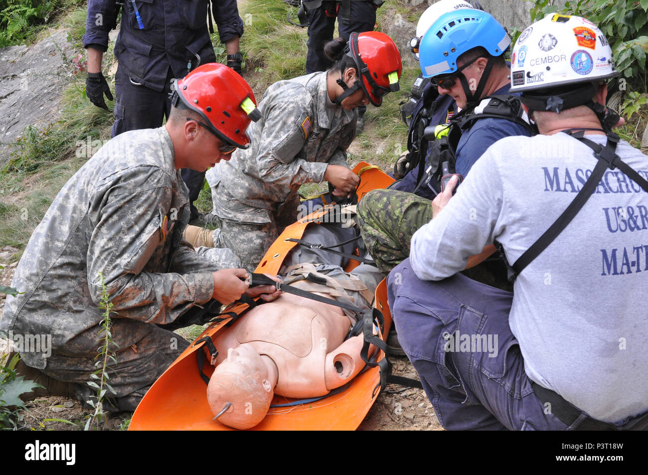 Rescue teams are secure hi-res stock photography and images - Alamy