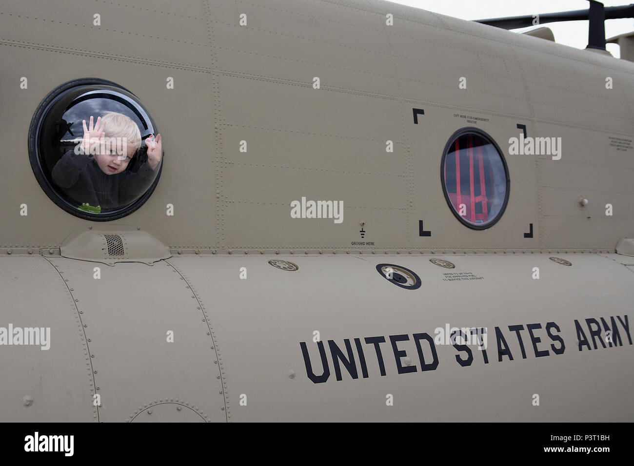 The CH-47D Chinook's bubble windows were a draw for most Arctic Thunder ...
