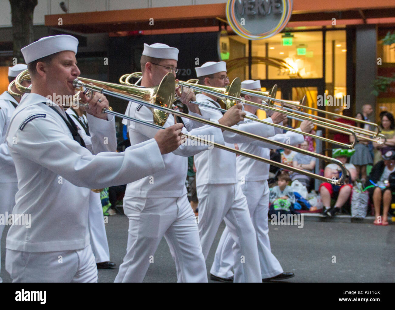 Torchlight marching hi-res stock photography and images - Alamy
