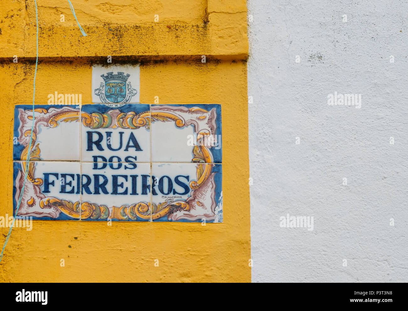 Azulejo tile street sign hi-res stock photography and images - Alamy