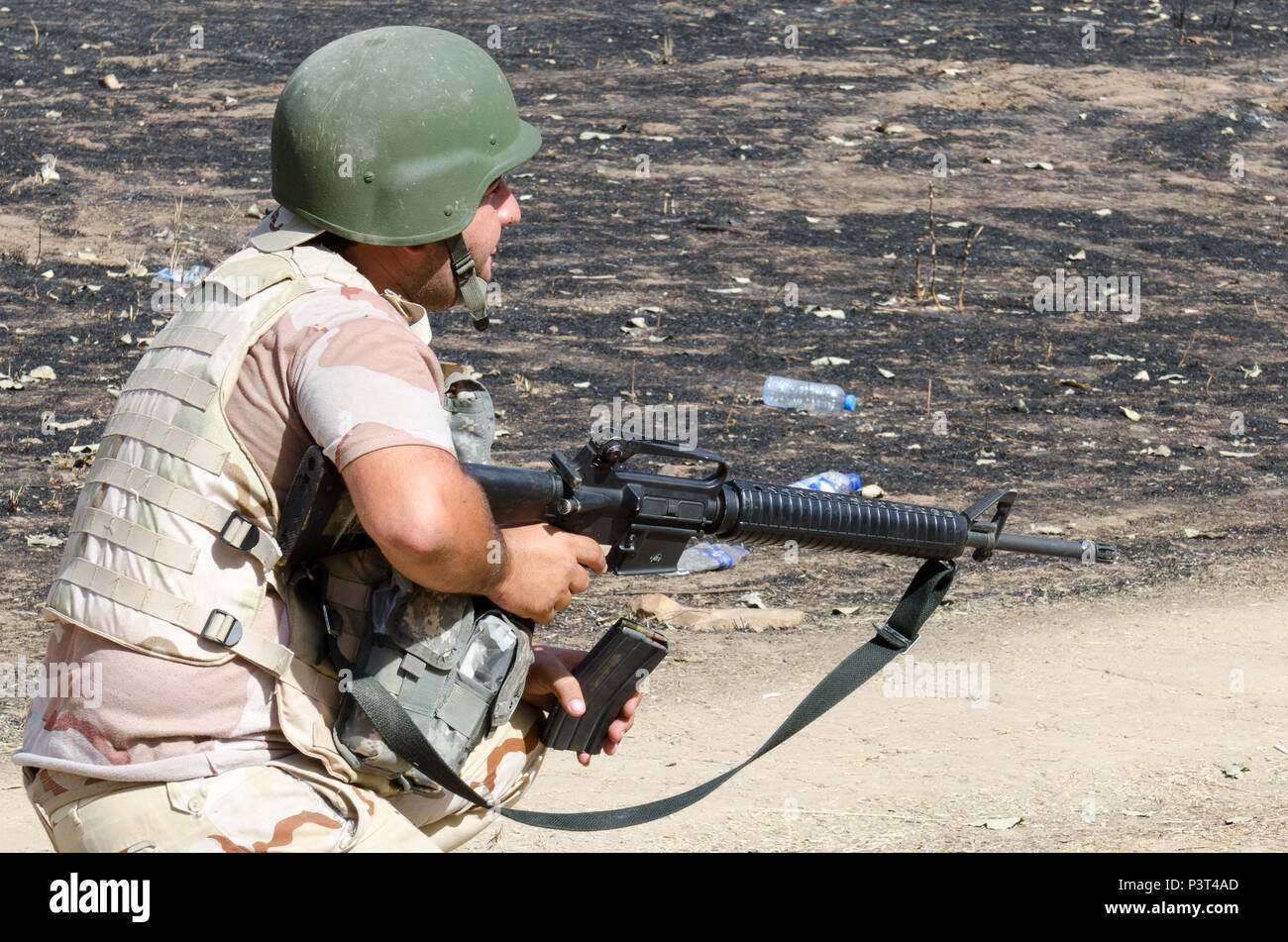 Loads m16 rifle hi-res stock photography and images - Alamy