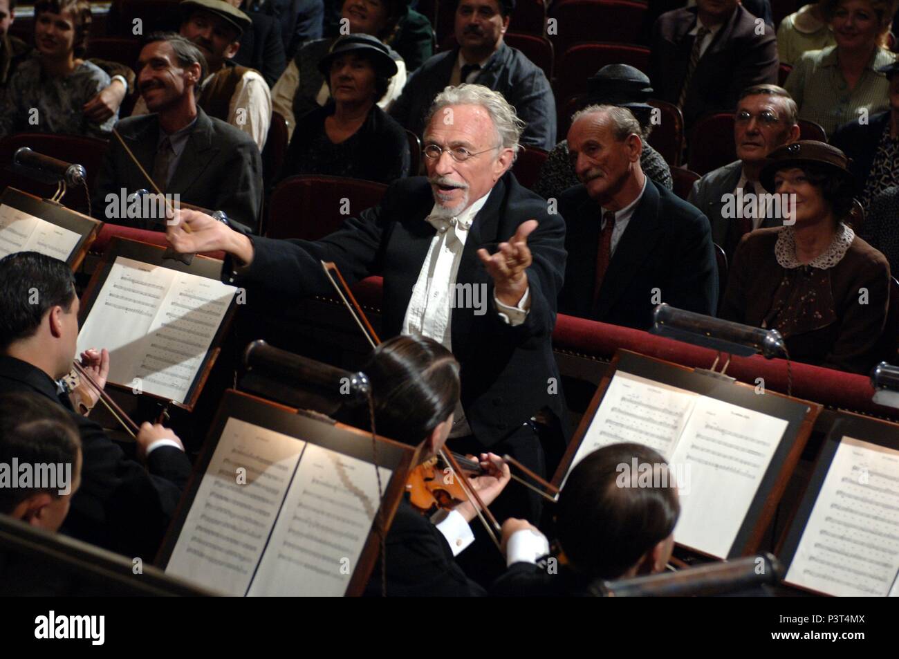 Pierre richard director hi-res stock photography and images - Alamy