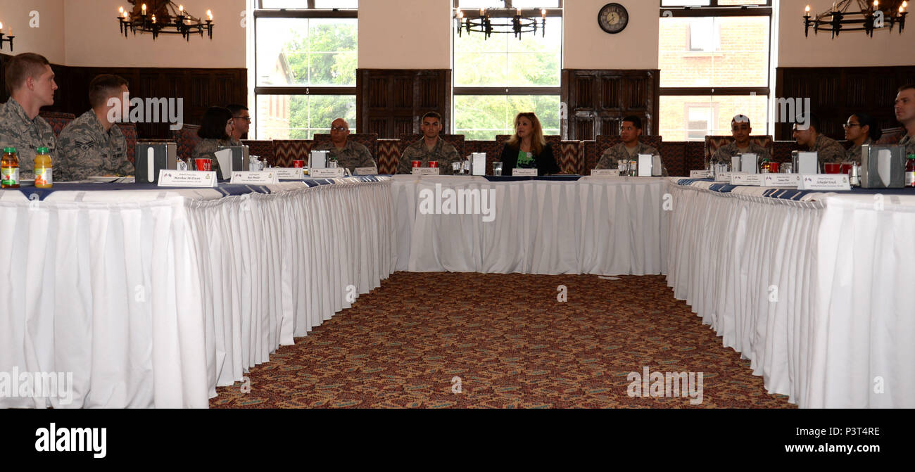 U.S. Air Force Airmen meet with Amanda Simpson, center, Deputy ...