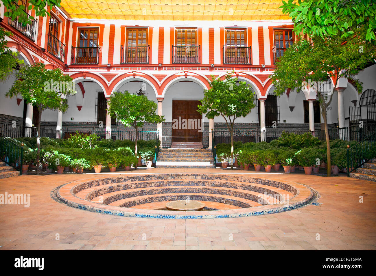 Typical andalusian courtyard hi-res stock photography and images - Alamy