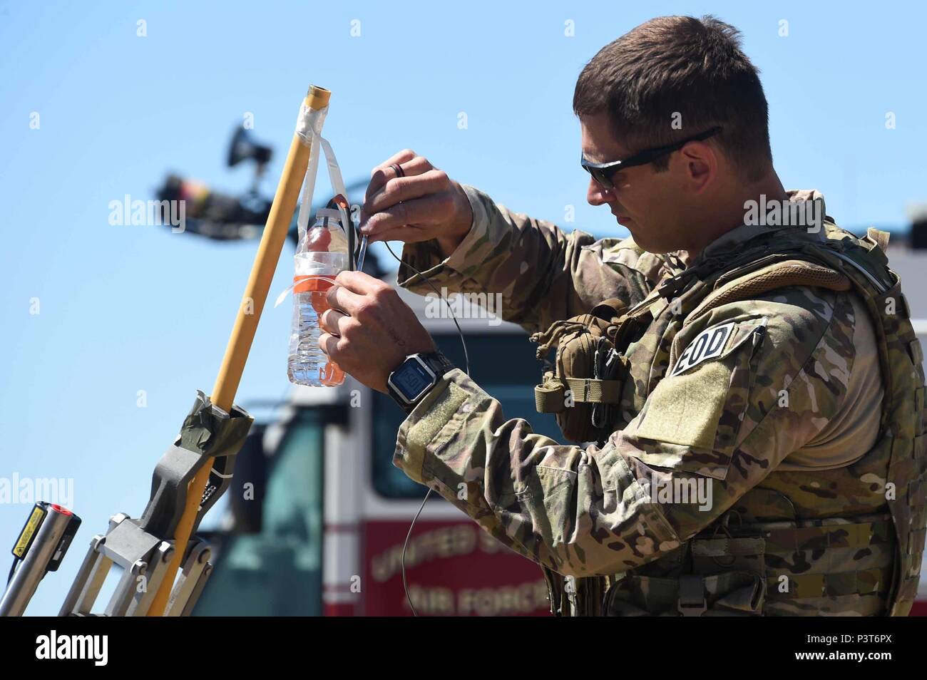 U.S. Air Force Tech. Sgt. Dennis Barnhart, 144th Civil Engineer ...