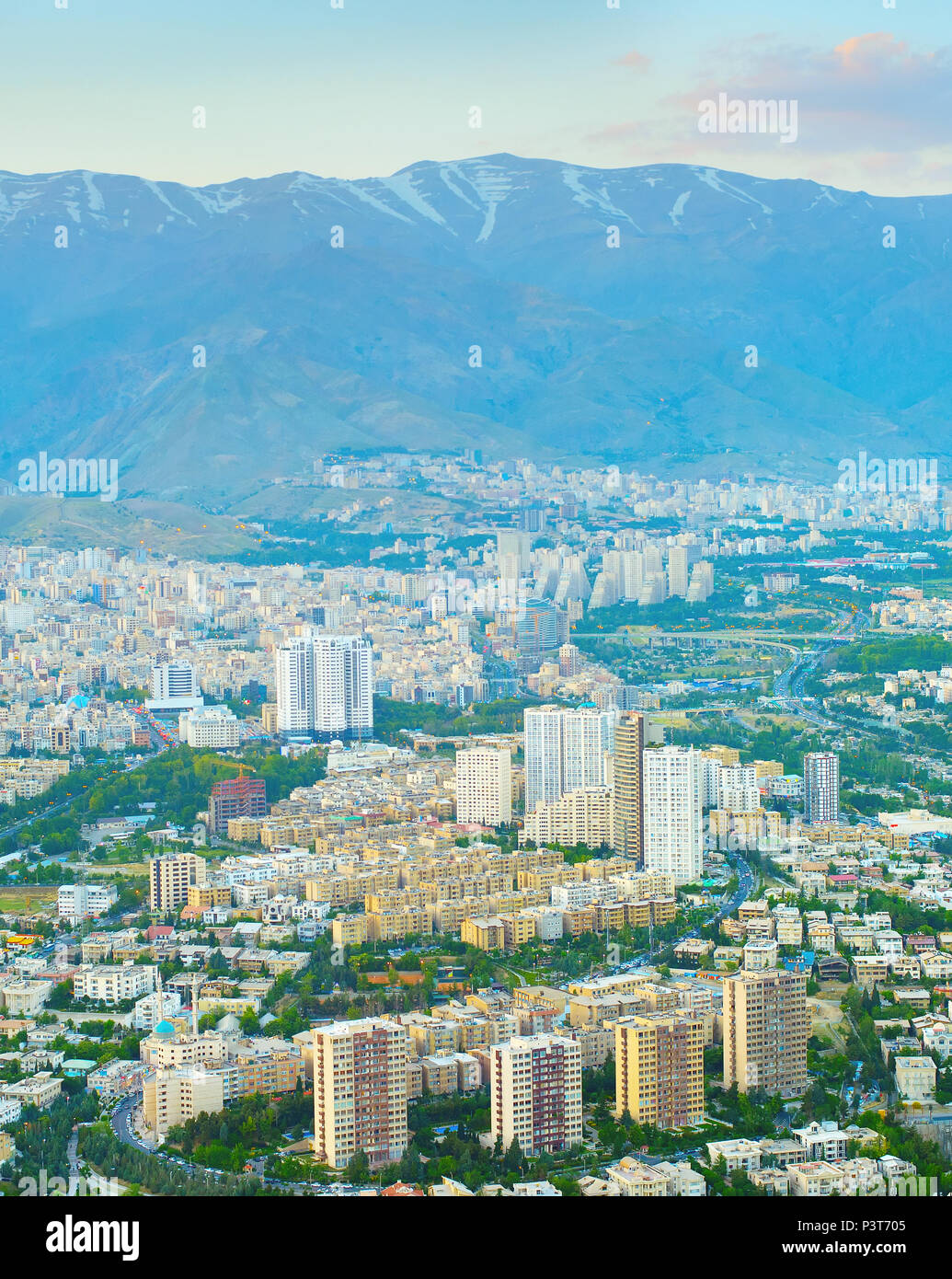 Tehran skyline hi-res stock photography and images - Alamy