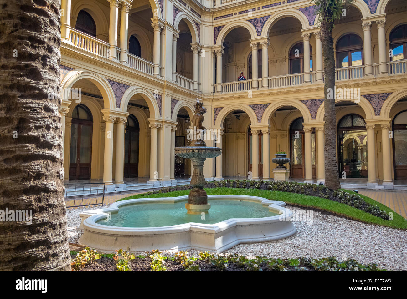 Courtyard with palm tree hi-res stock photography and images - Alamy