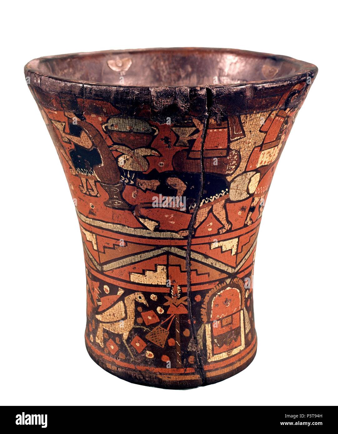 KERO PERUANO. Location: MUSEO DE AMERICA-COLECCION, MADRID, SPAIN Stock ...