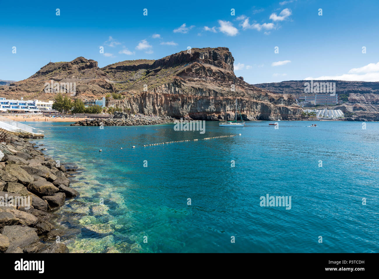 Beach at Puerto Mogan - Playa Mogan Stock Photo - Alamy