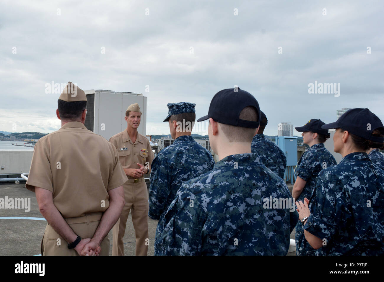 Oceanographer of the navy hi-res stock photography and images - Alamy