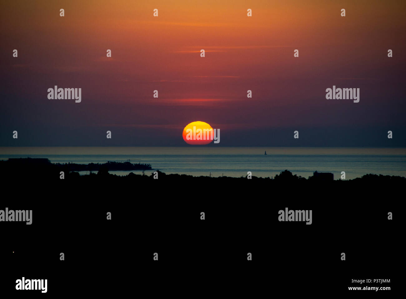 Beautiful early morning views hi-res stock photography and images - Alamy