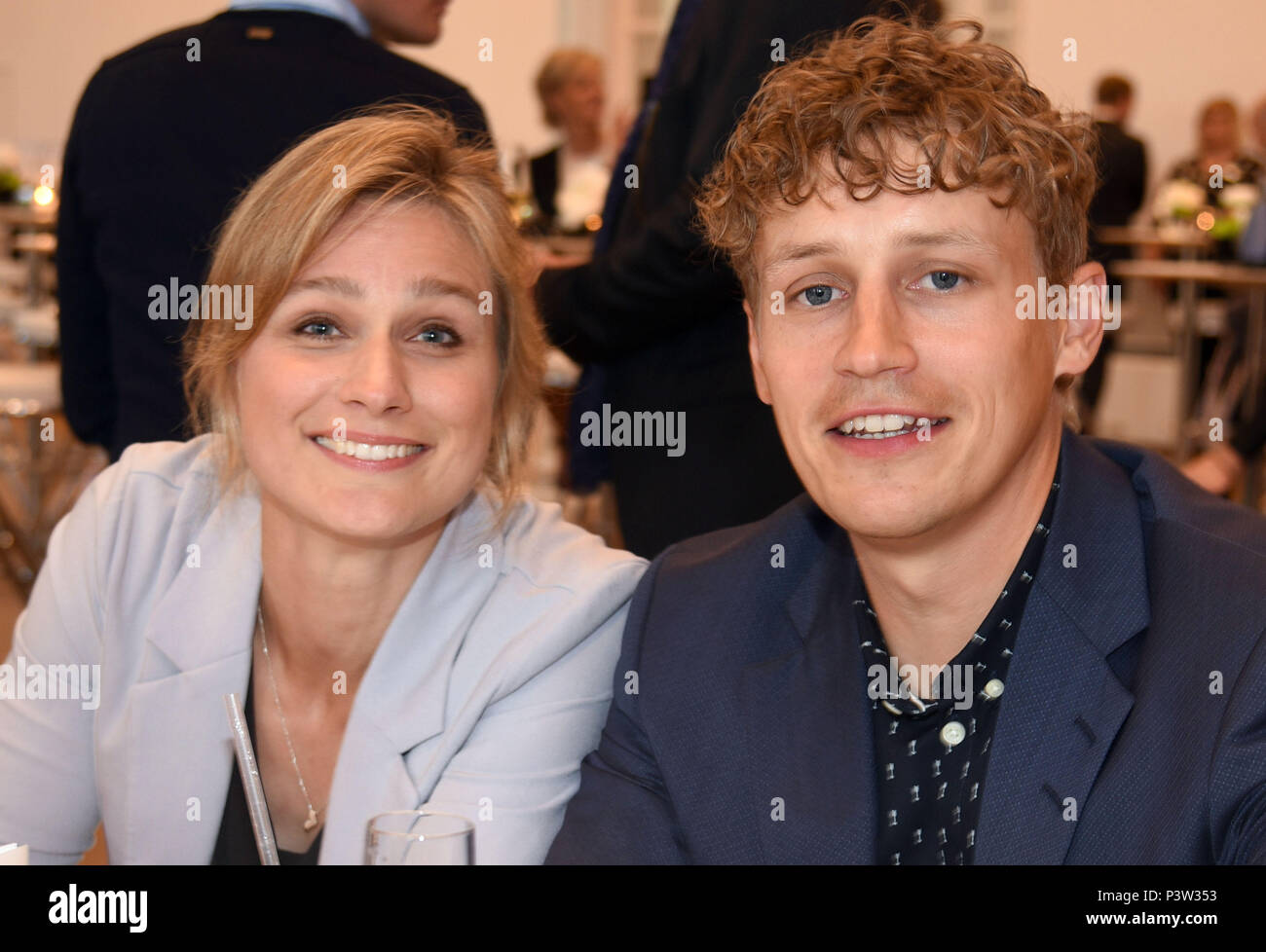 Cologne, Germany. 19th June, 2018. Fencer Britta Heidemann (L) and Tim ...
