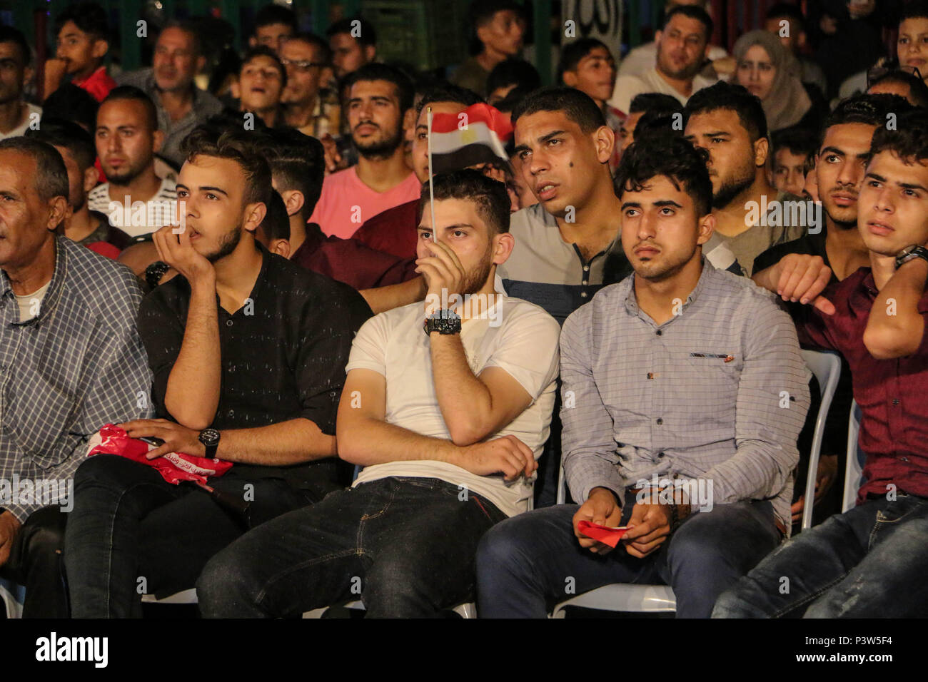Palestinian football fans hi-res stock photography and images - Alamy