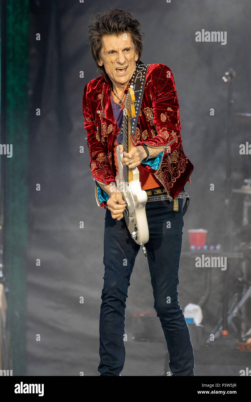 Charlie Falconer High Resolution Stock Photography and Images - Alamy