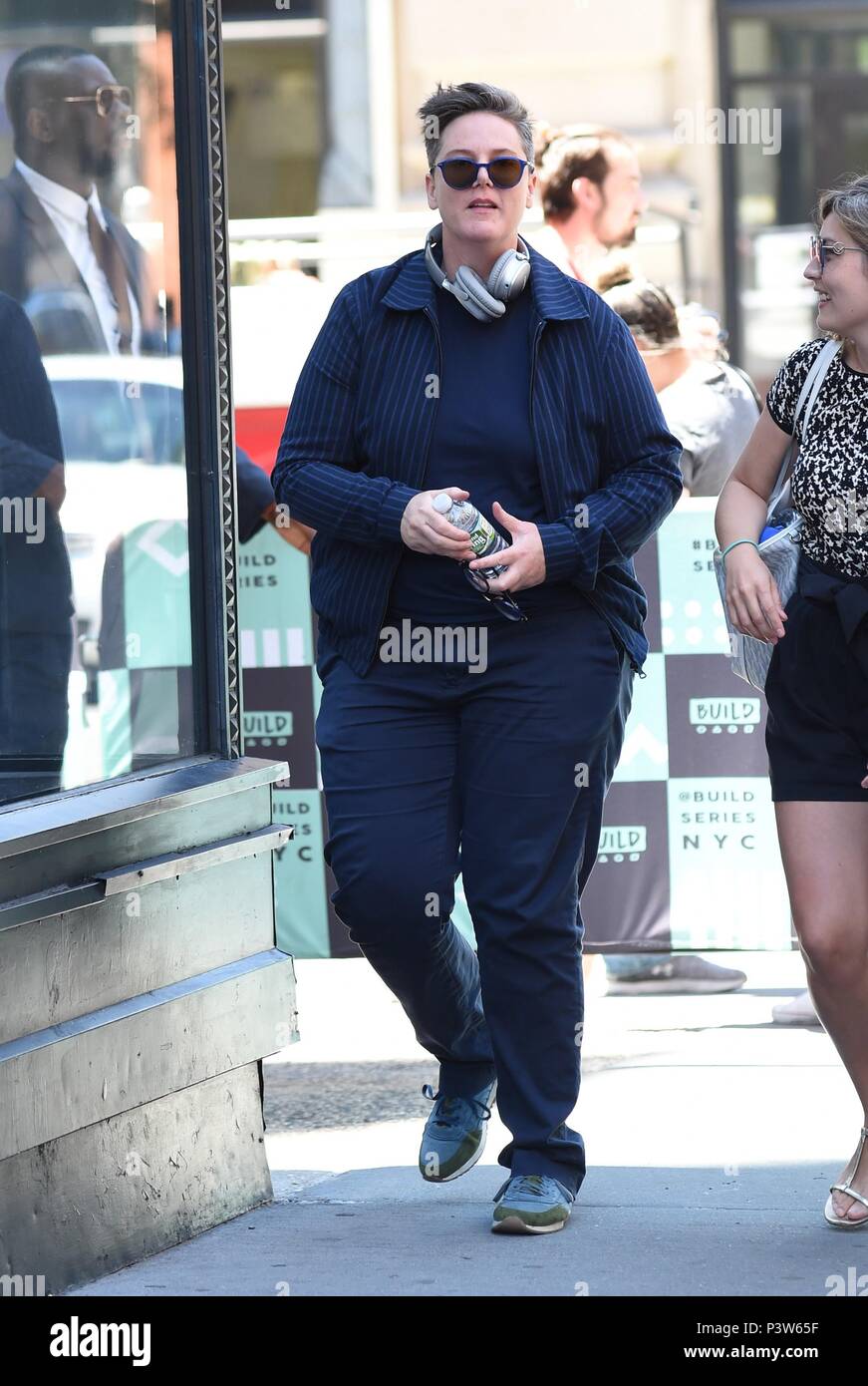Hannah gadsby carpet hi-res stock photography and images - Alamy