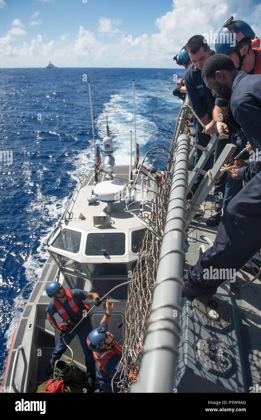 Coast guard cutter stratton wmsl 752 hi-res stock photography and ...