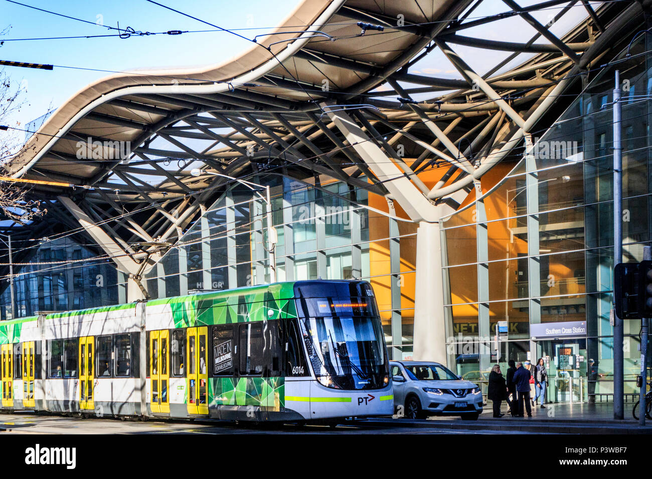 Australia, Docklands, Melbourne, Southern Cross railway station ...