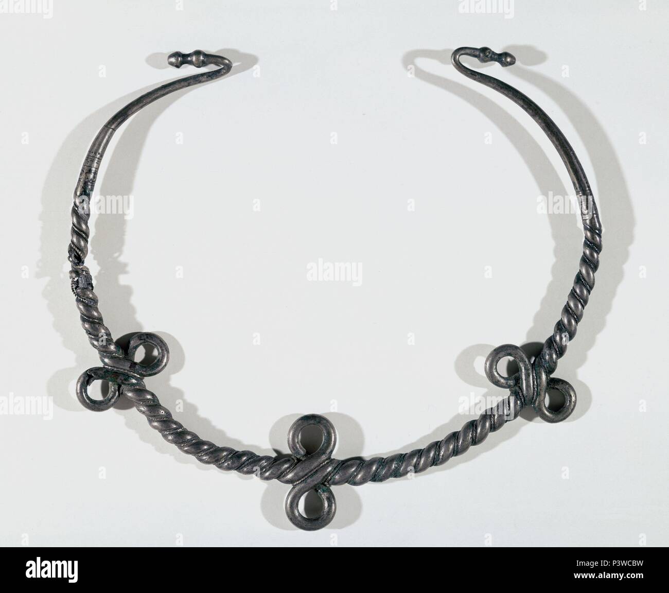 TORQUES CELTA. Location: MUSEO PROVINCIAL, LUGO, SPAIN Stock Photo - Alamy