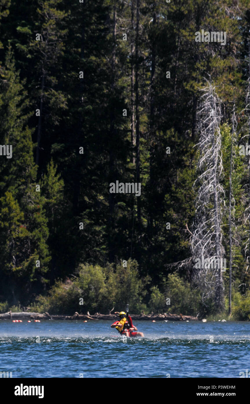 U.S. Coast Guard Aviation Survival Technician 3rd Class Brendan Davis ...
