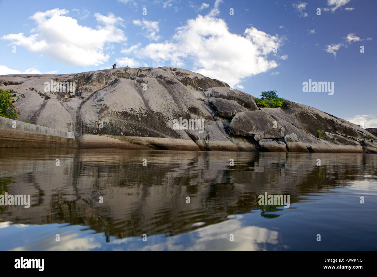 INDEPENDÊNCIA, CE - 21.04.2016: PEDRA LISA - Vista do ponto turístico ...