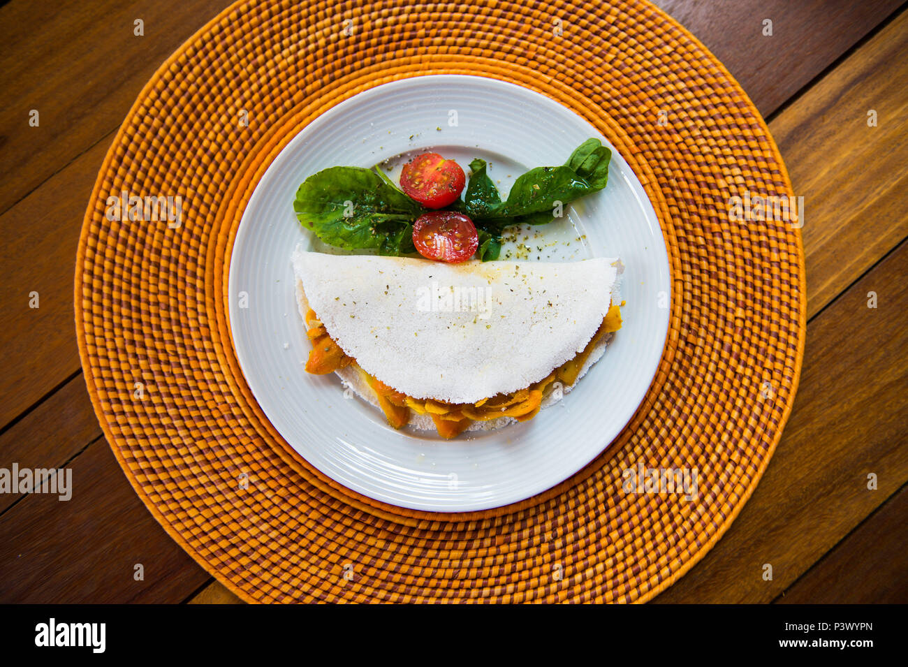 Tapioca com tucumã, comida típica de Manaus, Amazonas Stock Photo - Alamy