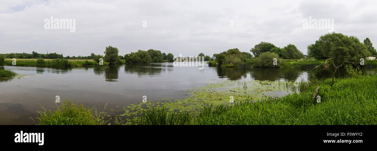 Where two rivers meet hi-res stock photography and images - Alamy
