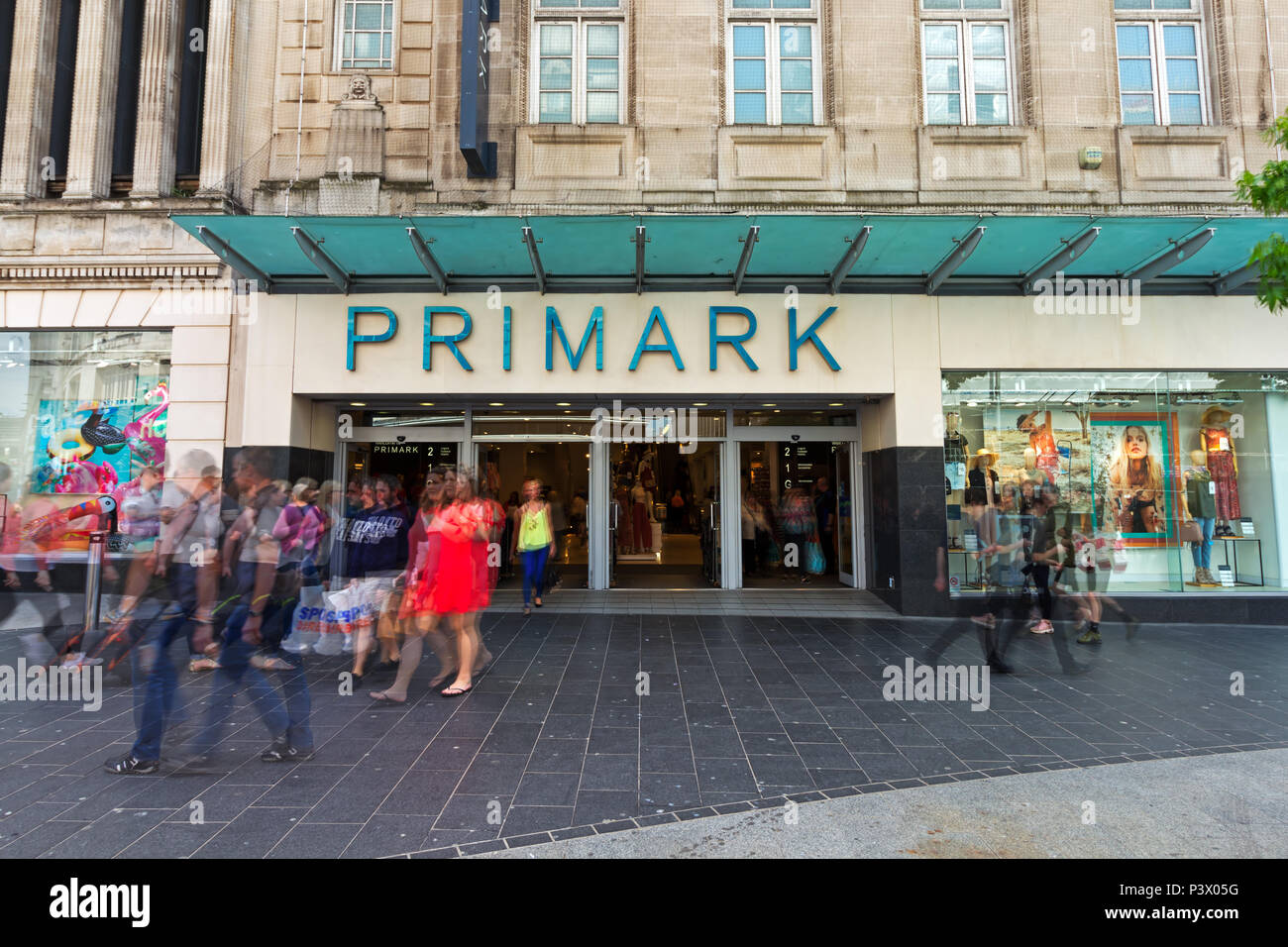 Primark signage hi-res stock photography and images - Alamy