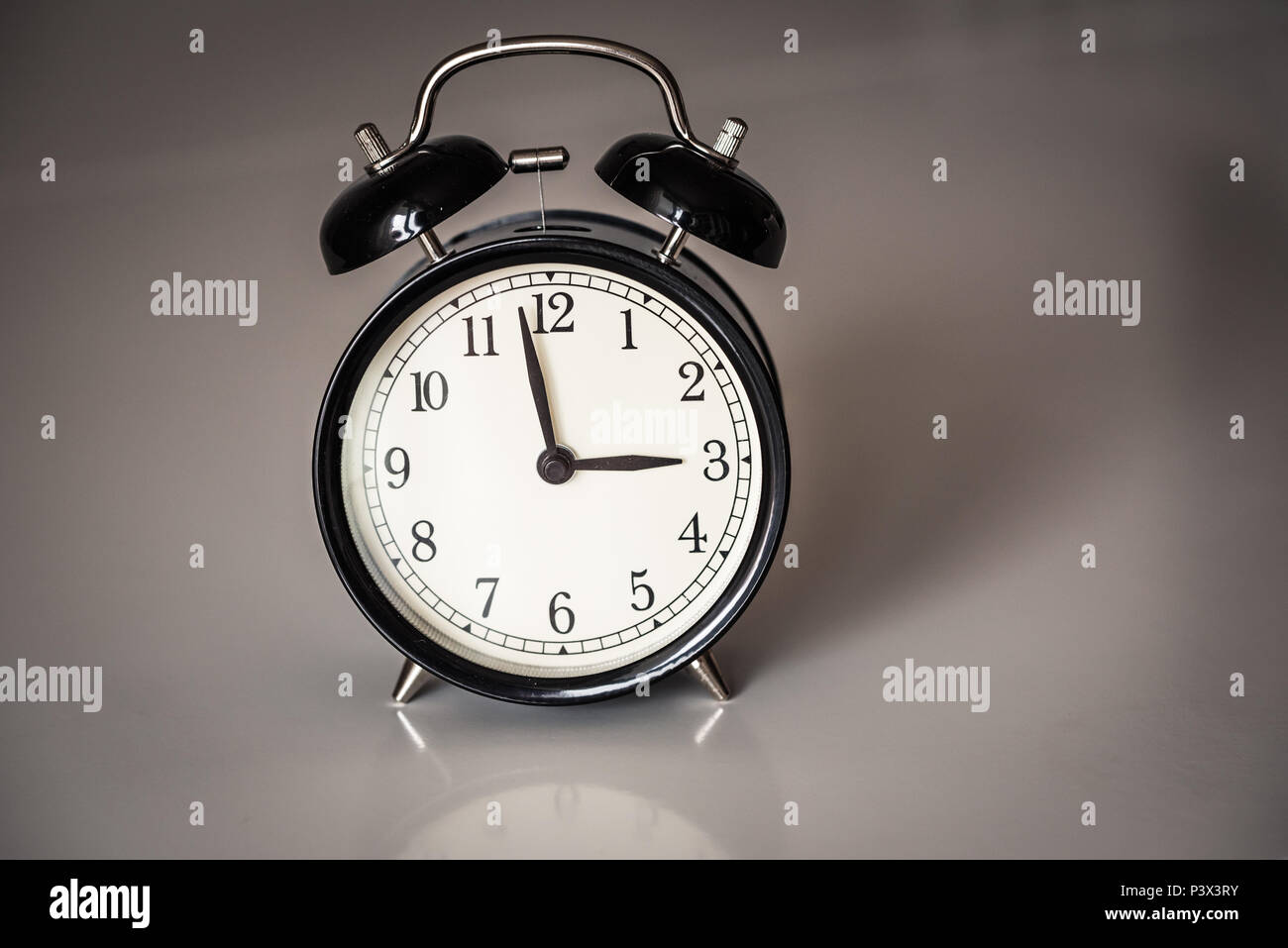 Clock time 12 15 hi-res stock photography and images - Alamy