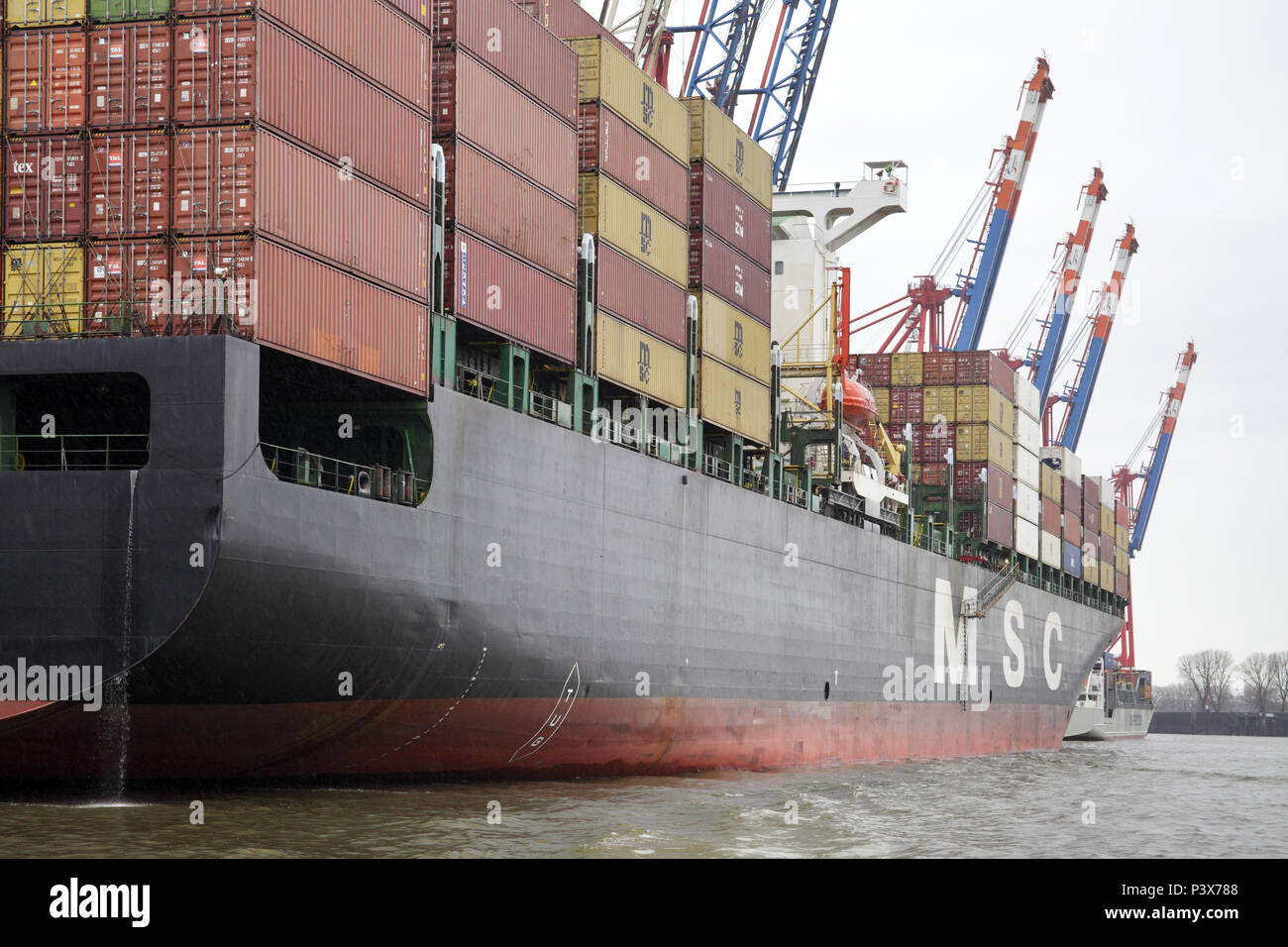 Hamburg, Germany, container ship and gantry cranes at the container ...