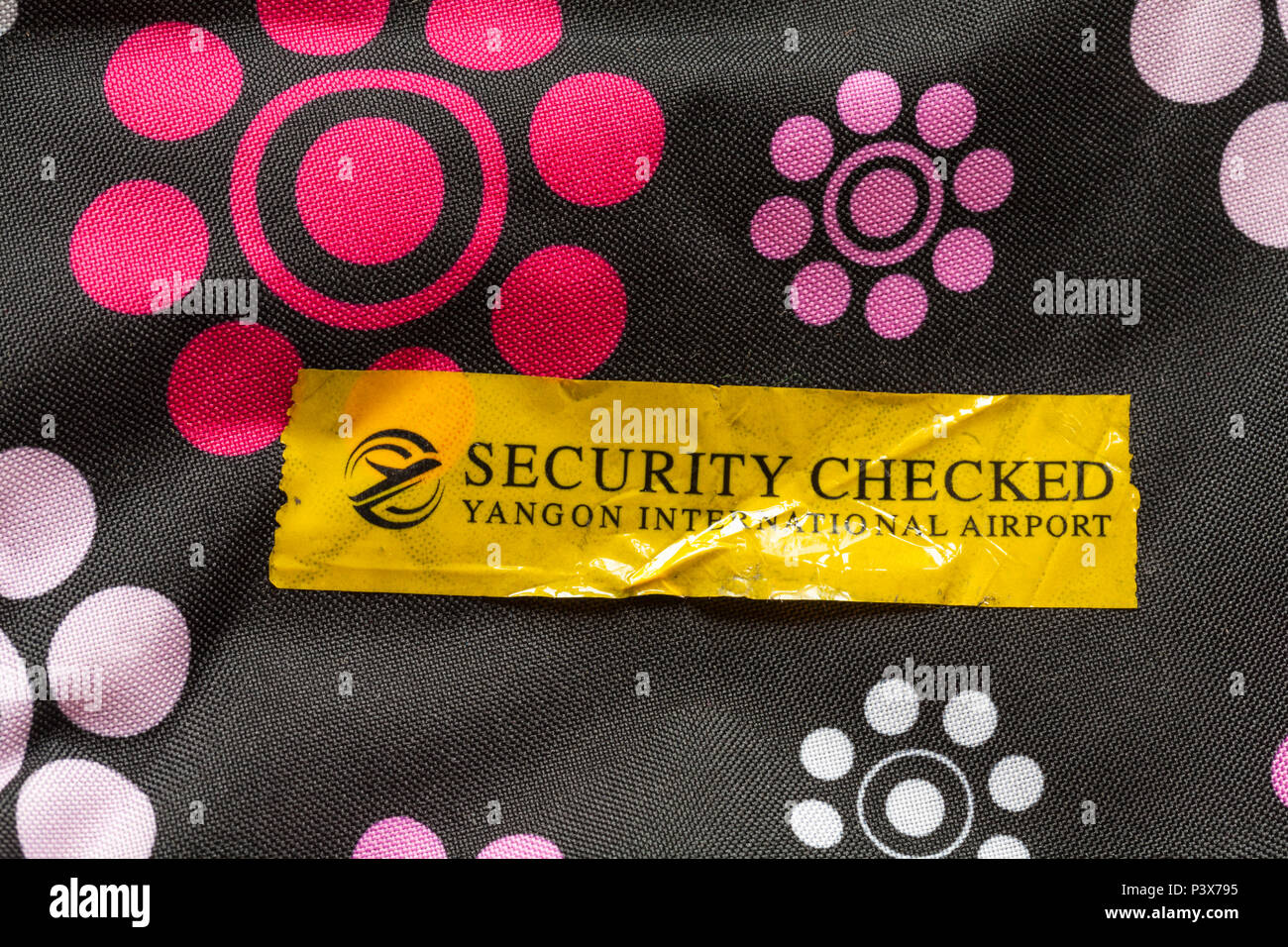 Checked baggage hi-res stock photography and images - Alamy