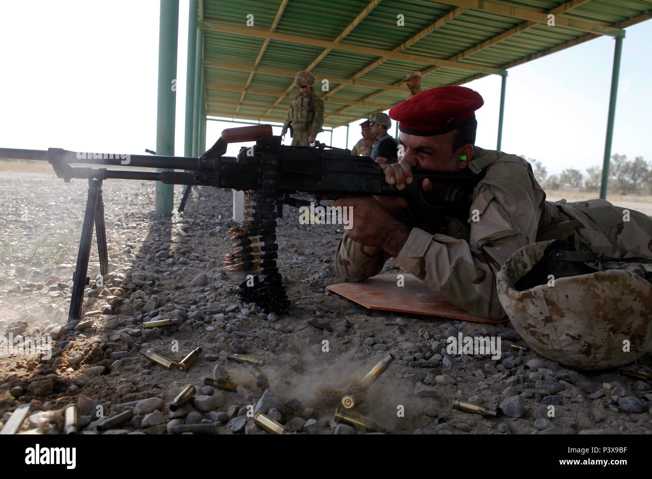 Pulemyot kalashnikova hi-res stock photography and images - Alamy