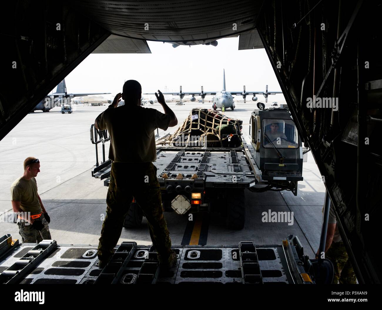 Master Sgt. Maurice Shivers, 746th Expeditionary Airlift Squadron ...