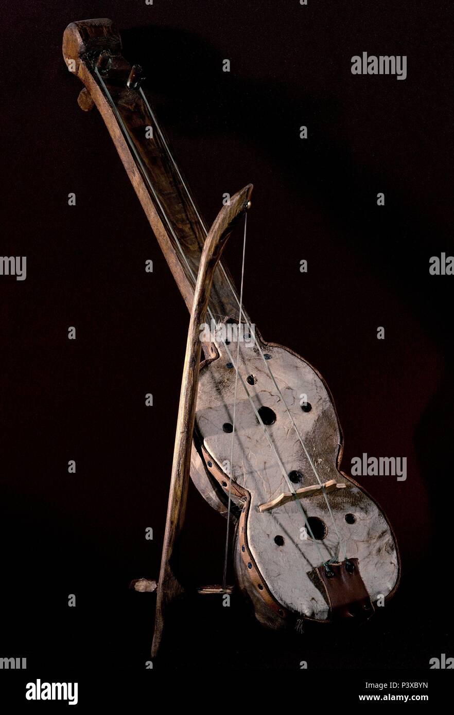 INSTRUMENTO MUSICAL SANTANDERINO - RABEL Stock Photo - Alamy