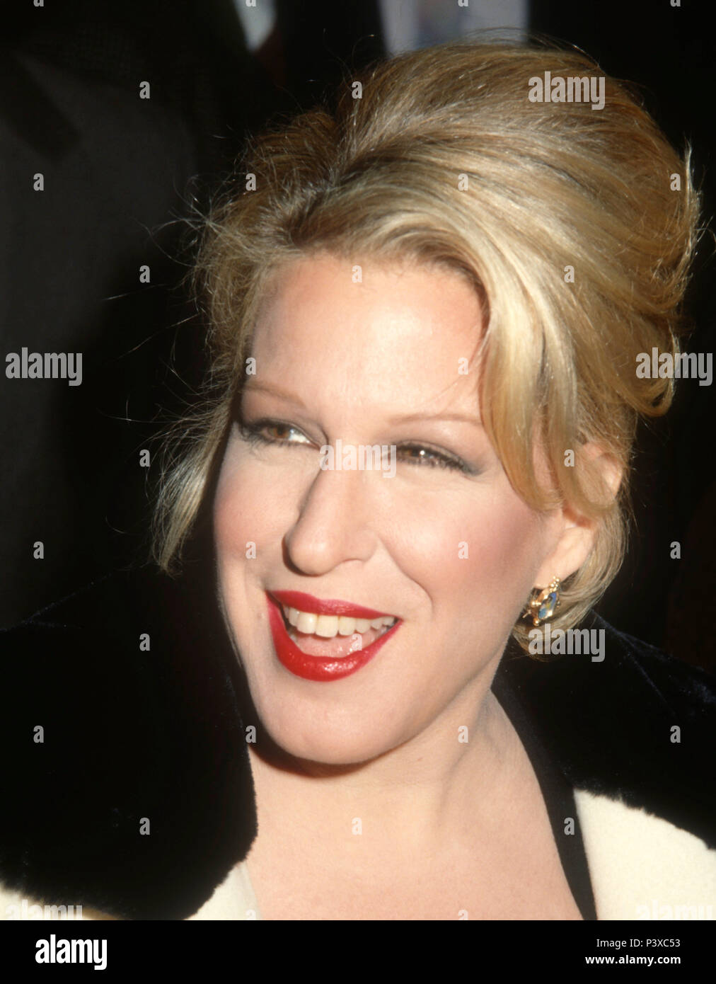 BEVERLY HILLS, CA - NOVEMBER 14: Singer Bette Midler attends the 'For ...