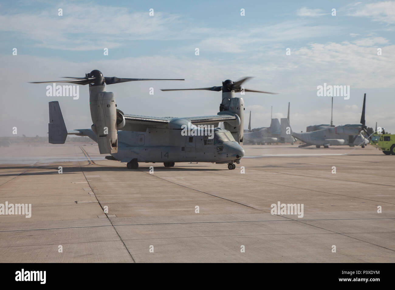 An MV-22B Osprey with Marine Medium Tiltrotor Squadron (VMM) 165 ...