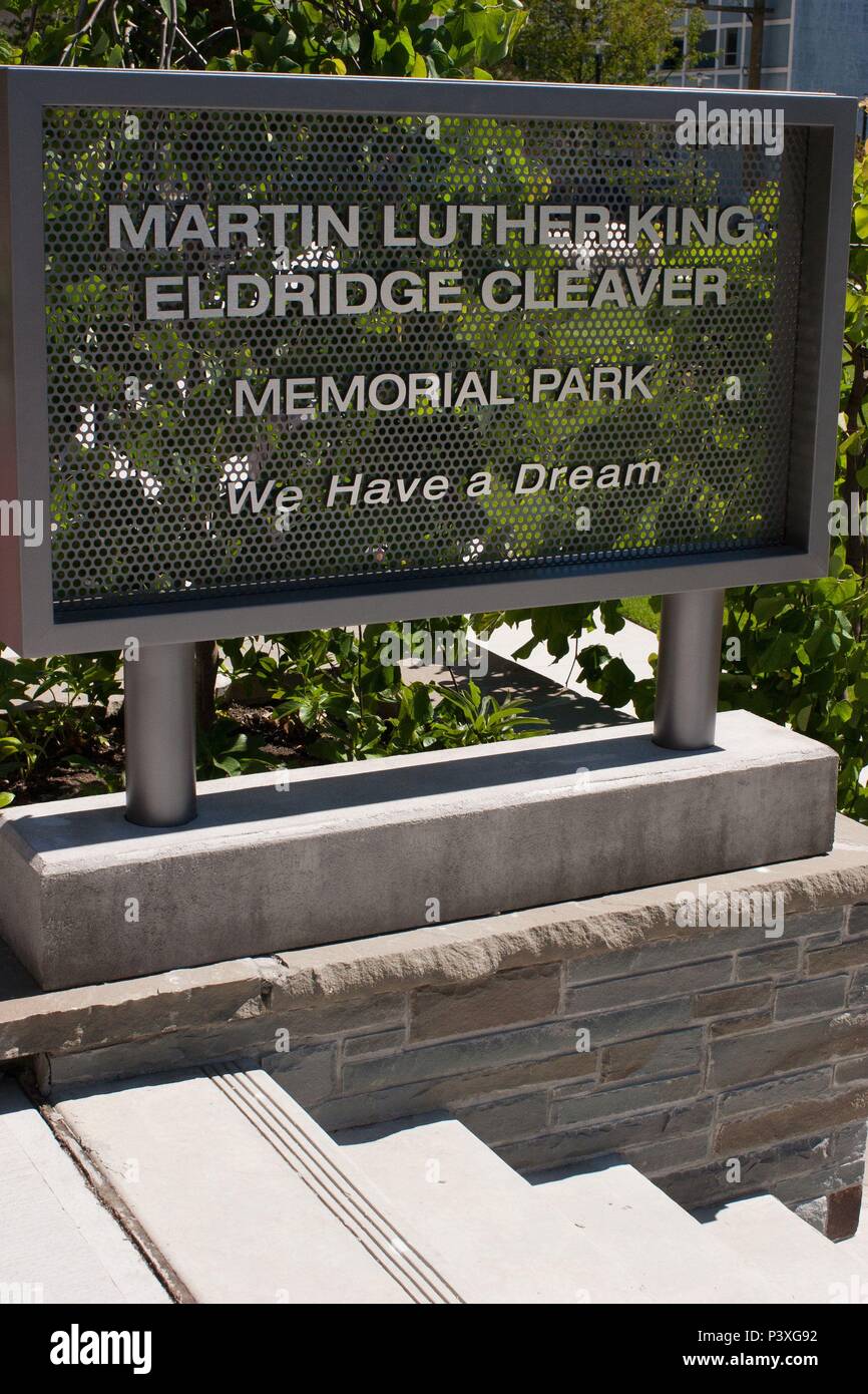 Original Film Title: FRINGE. English Title: FRINGE-TV. Year: 2008 ...